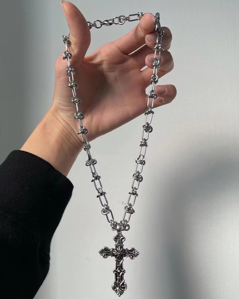 Pendentif croix gothique | Y2K Plug